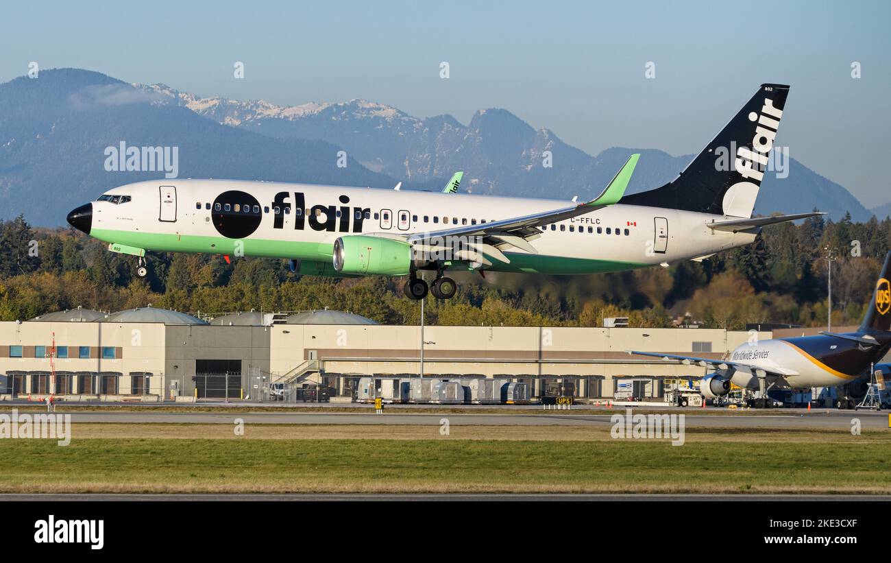 Richmond, British Columbia, Canada. 9th Nov, 2022. A Flair Airlines ...