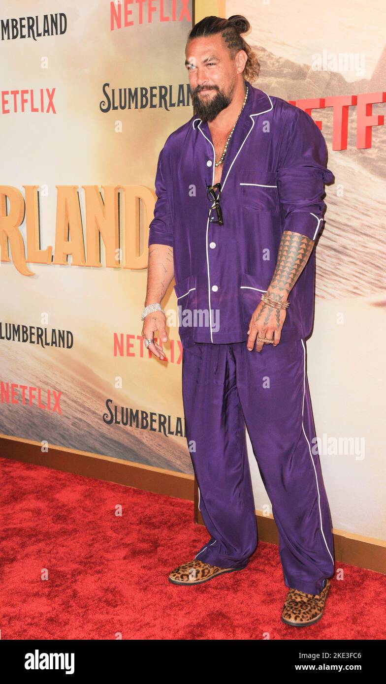 Los Angeles, CA. 9th Nov, 2022. Jason Momoa at arrivals for SLUMBERLAND ...