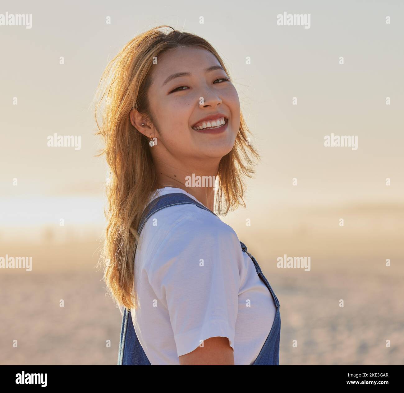 Outdoors japanese hi-res stock photography and images - Alamy