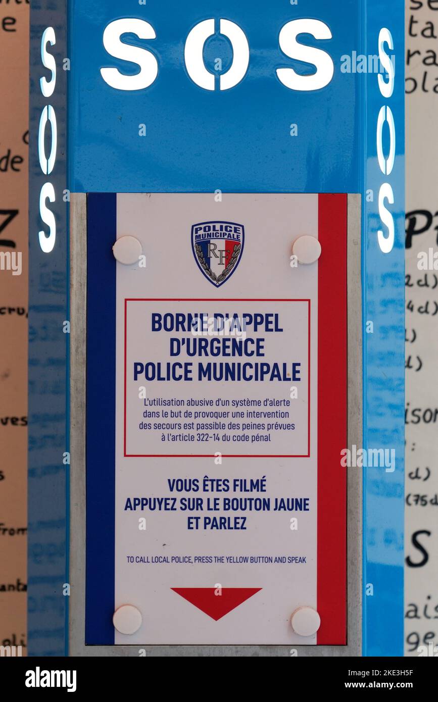 Bayonne , Aquitaine France - 11 01 2022 : Municipal Police sos ...