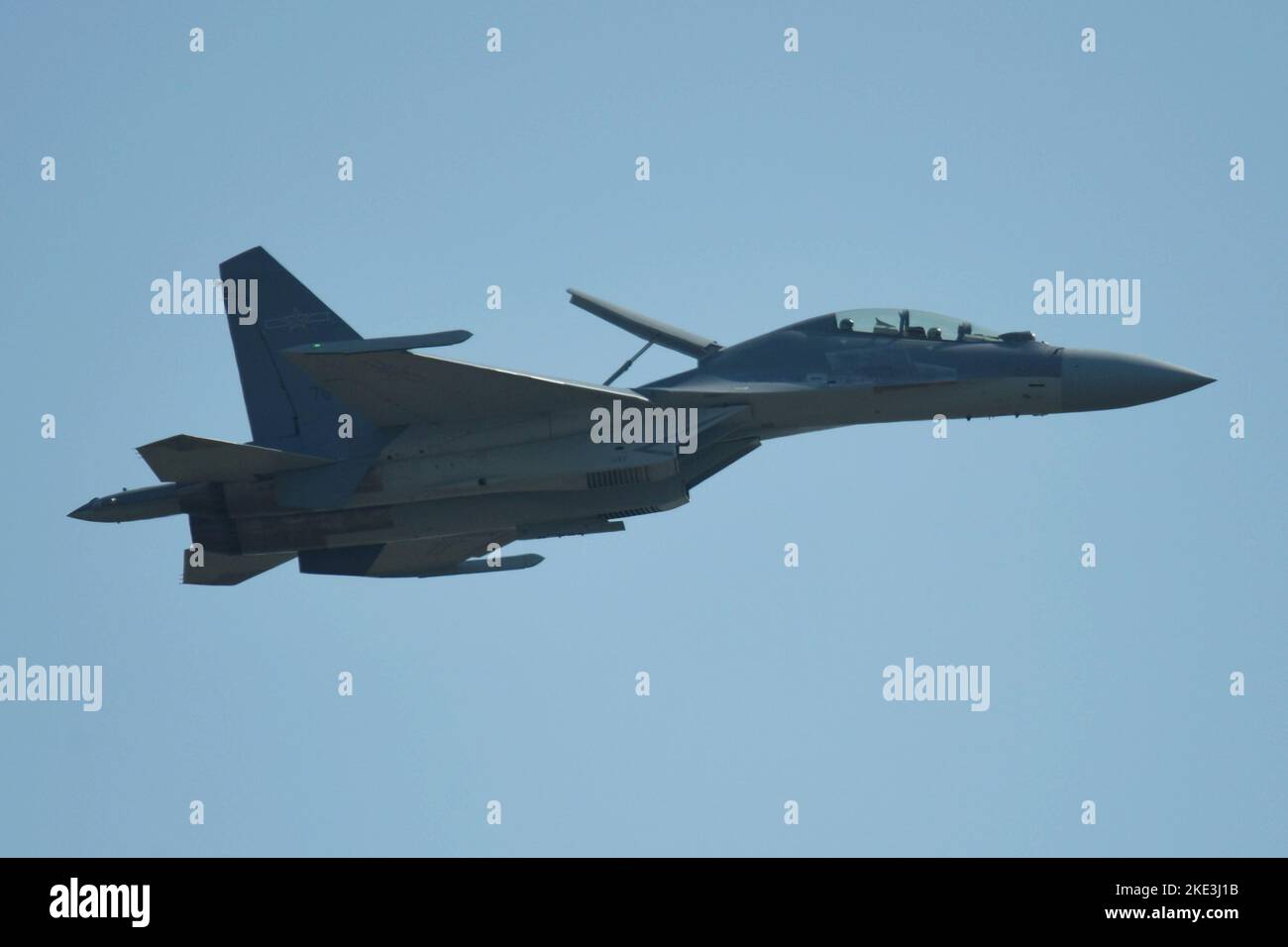 ZHUHAI, CHINA - NOVEMBER 10, 2022 - A J-16 multirole fighter performs a ...