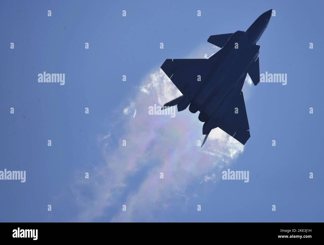 Chinese j 10 fighter hi-res stock photography and images - Alamy