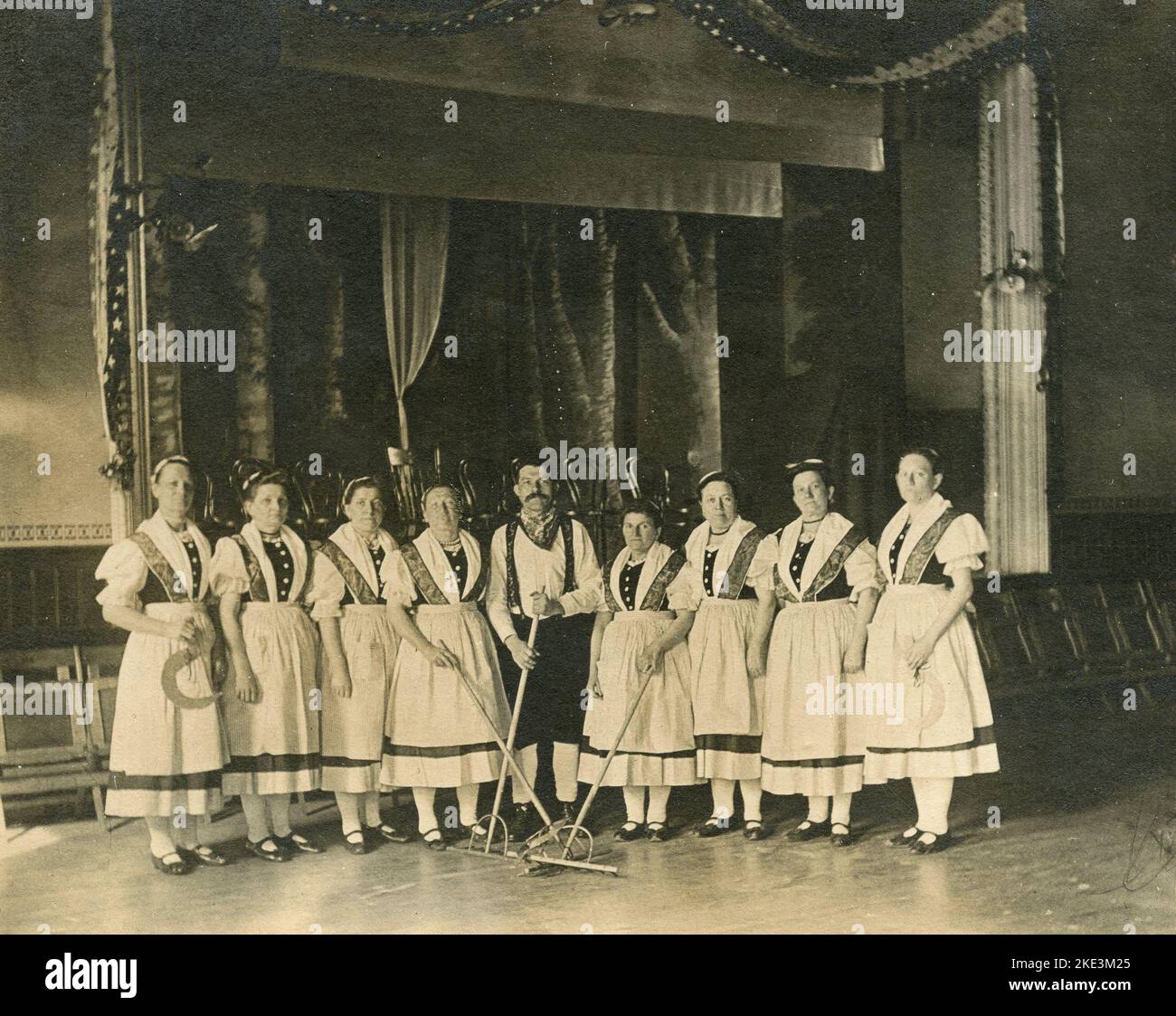 1890s theater hi-res stock photography and images - Alamy