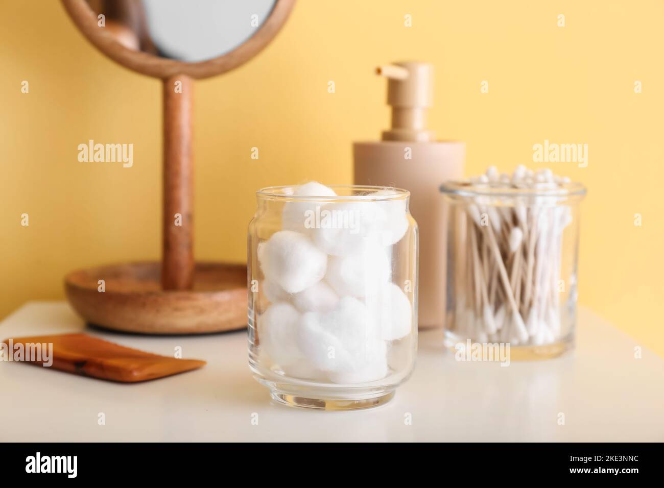 Cottonwool table hi-res stock photography and images - Alamy