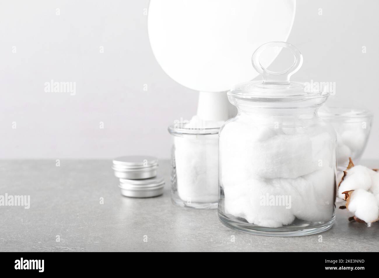 Cottonwool table hi-res stock photography and images - Alamy