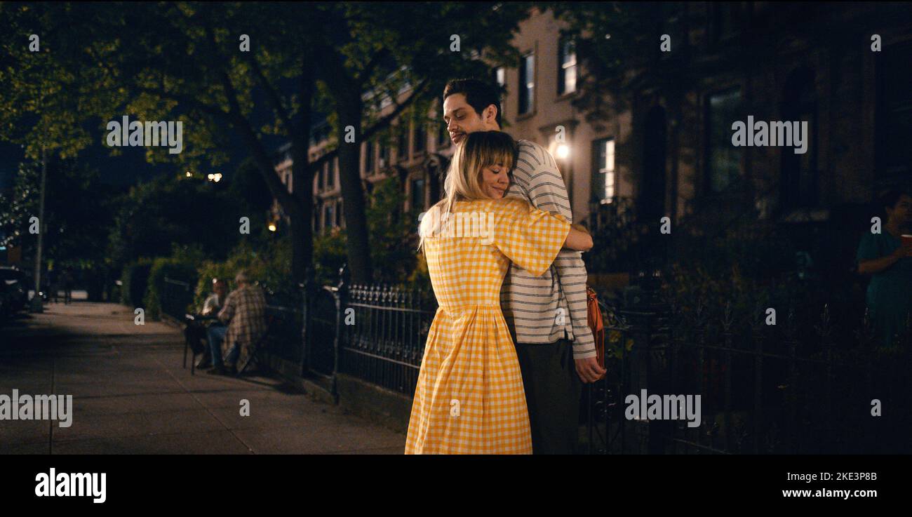 KALEY CUOCO and PETE DAVIDSON in MEET CUTE (2022), directed by ...