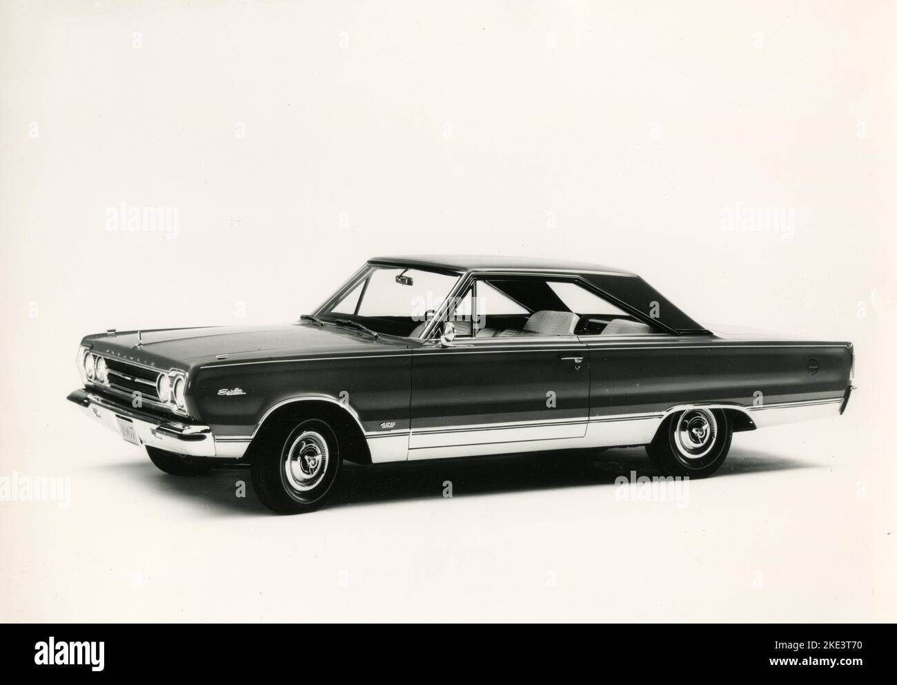 Plymouth Satellite 426 Hemi car, USA 1967 Stock Photo - Alamy