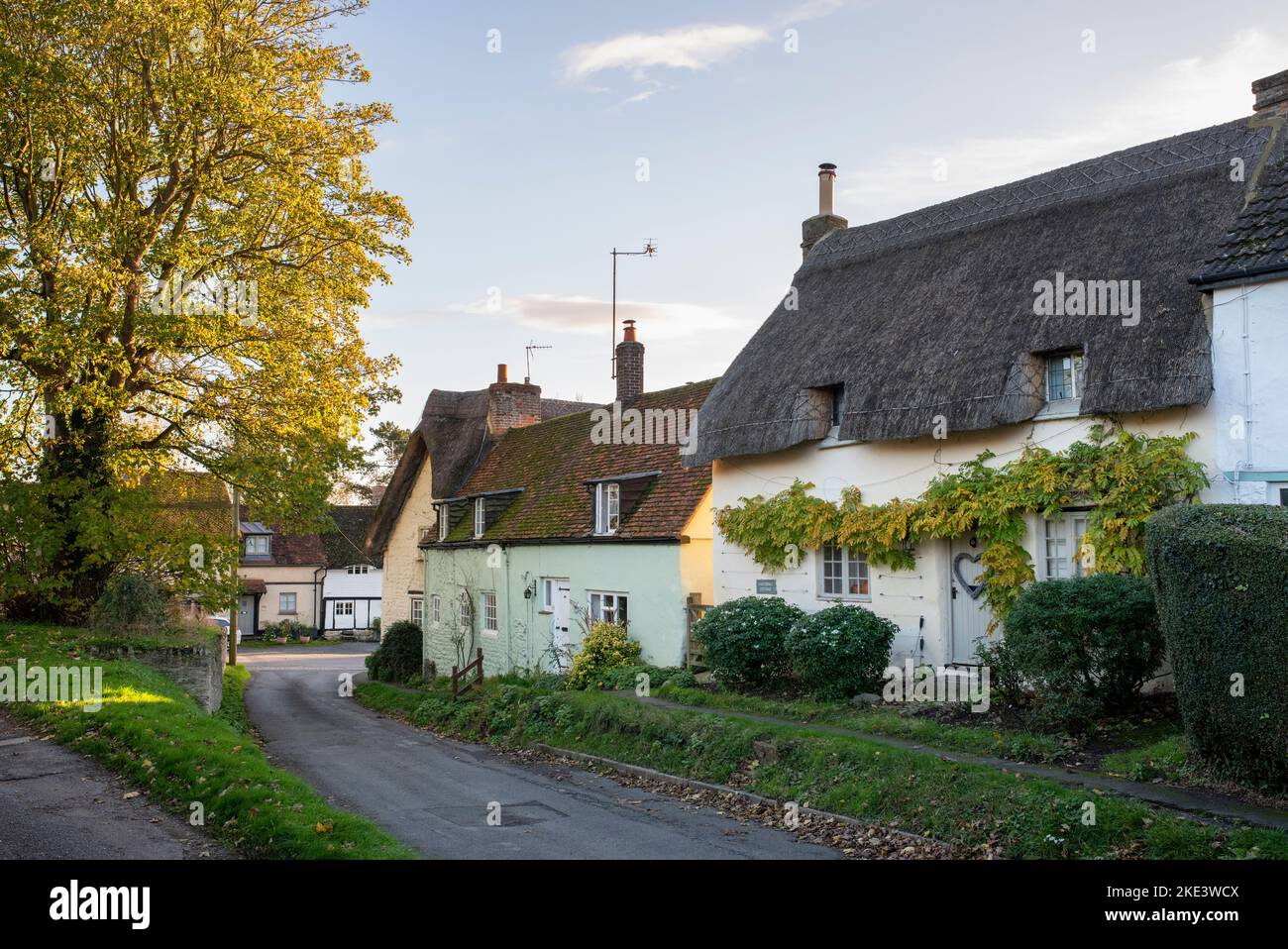 Long crendon road hi-res stock photography and images - Alamy