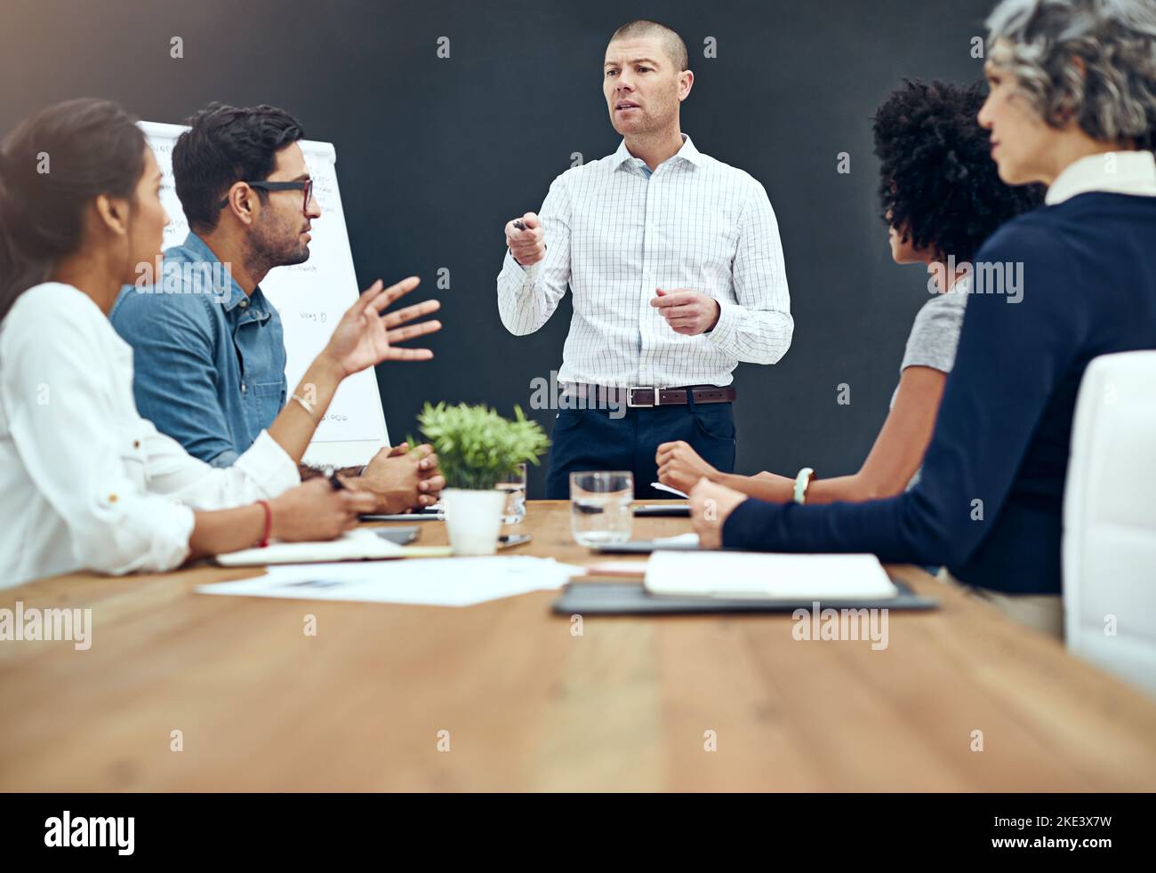 Businessman boardroom hi-res stock photography and images - Alamy
