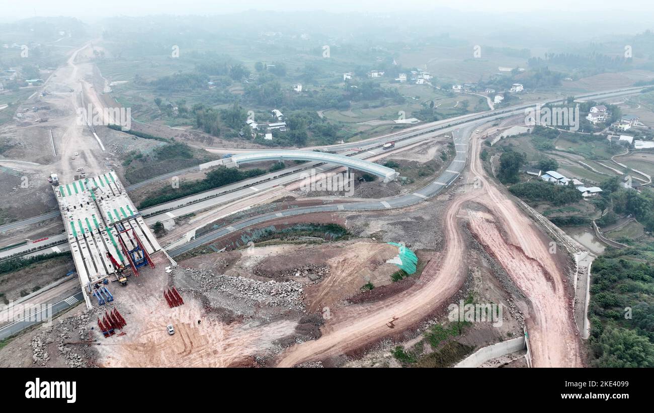 CHONGQING, CHINA - NOVEMBER 10, 2022 - Aerial photo shows the roadbed ...