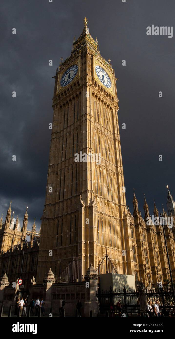 Dark stormy clouds loom over Elizabeth Tower and Big Ben in Westminster ...