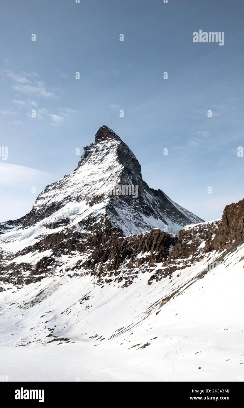 Ski slopes in Zermatt, Swiss Alps and Matterhorn Stock Photo - Alamy