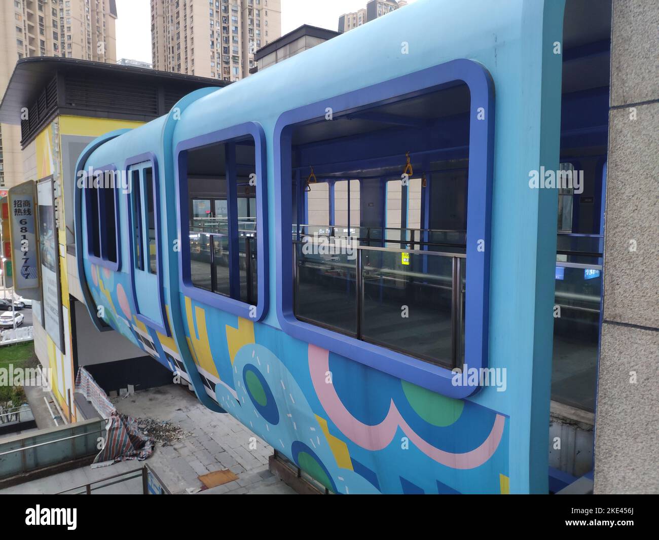 Train carriage-shaped aerial walkway draws people's attention in ...