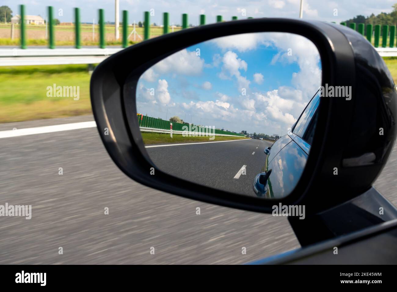 Car side view blurred hi-res stock photography and images - Alamy