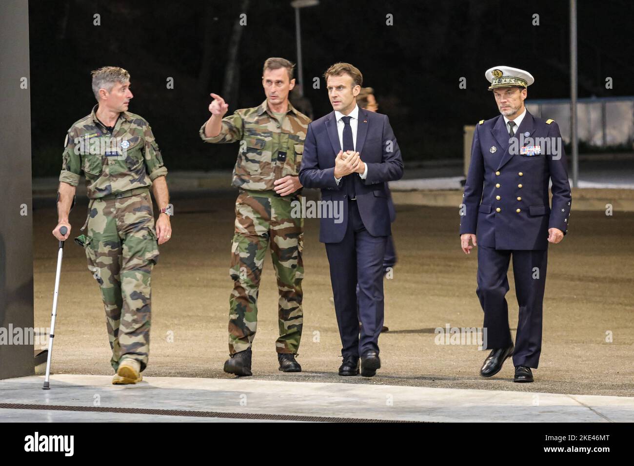 French President Emmanuel Macron (2L) meets with soldiers of the French ...