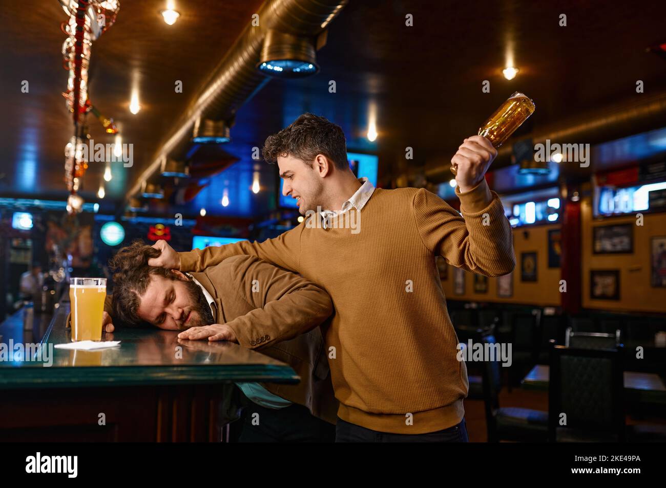 Sport fans fighting hi-res stock photography and images - Alamy