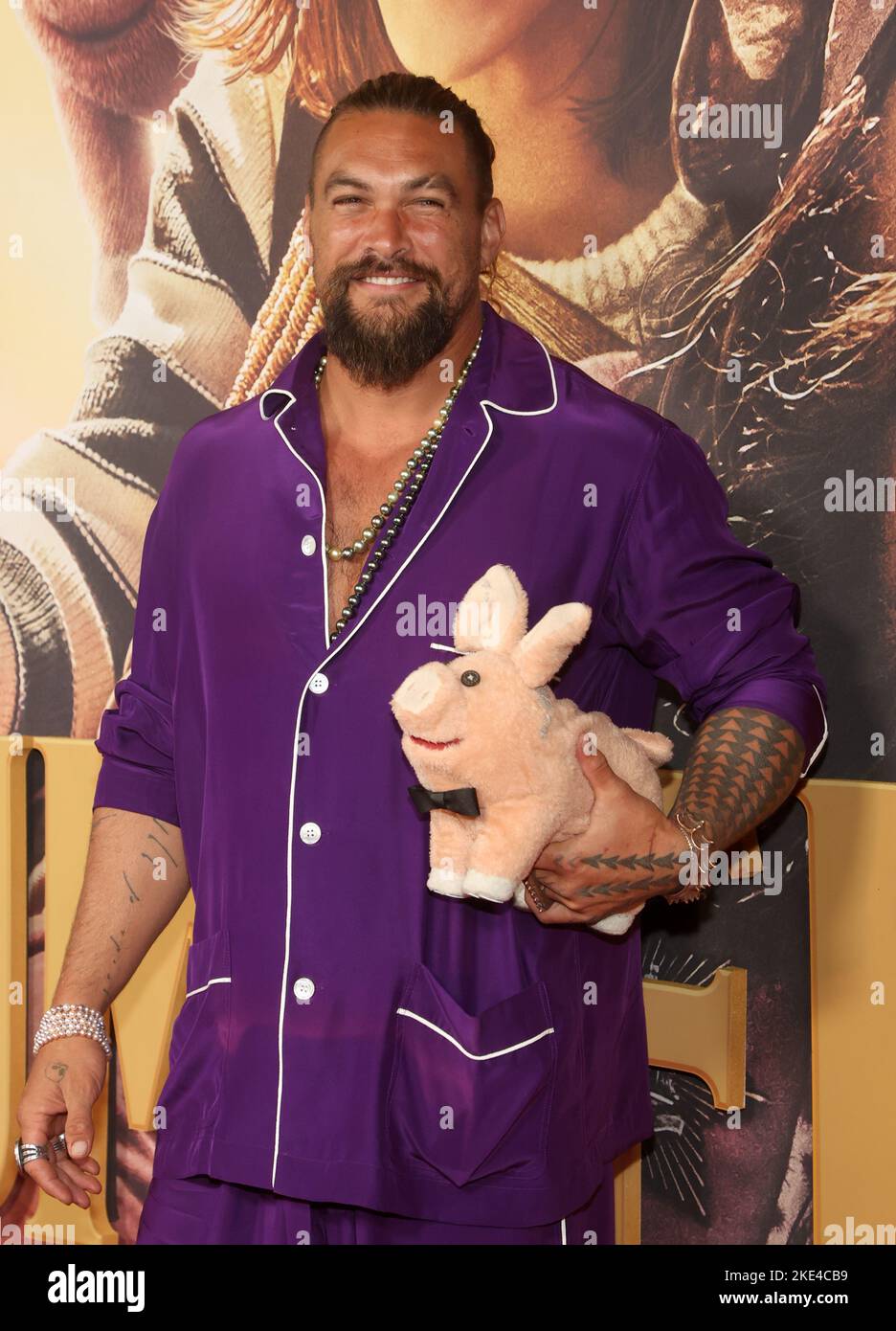 Los Angeles, Ca. 9th Nov, 2022. Jason Momoa at the LA premiere of ...