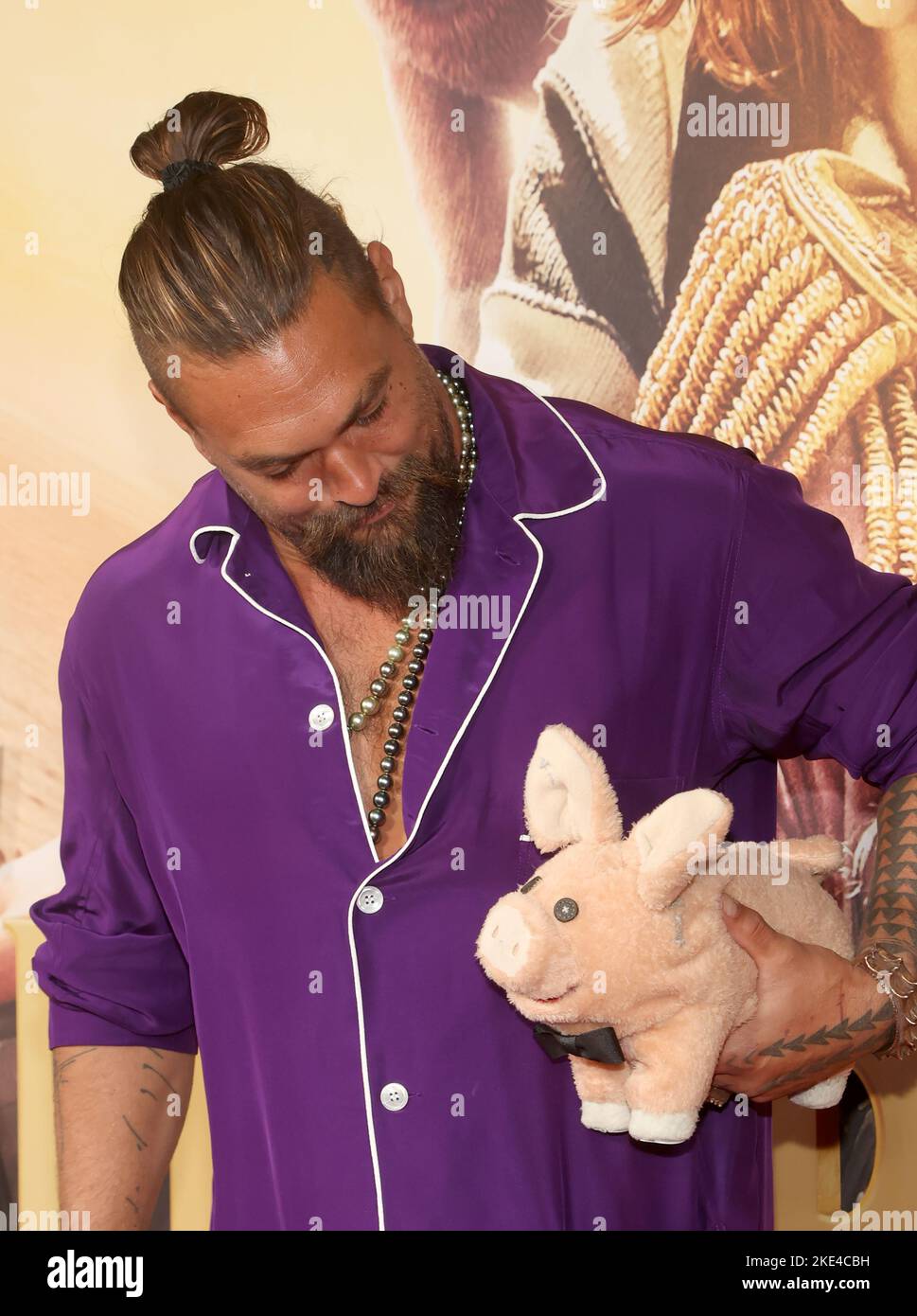 Los Angeles, Ca. 9th Nov, 2022. Jason Momoa at the LA premiere of ...