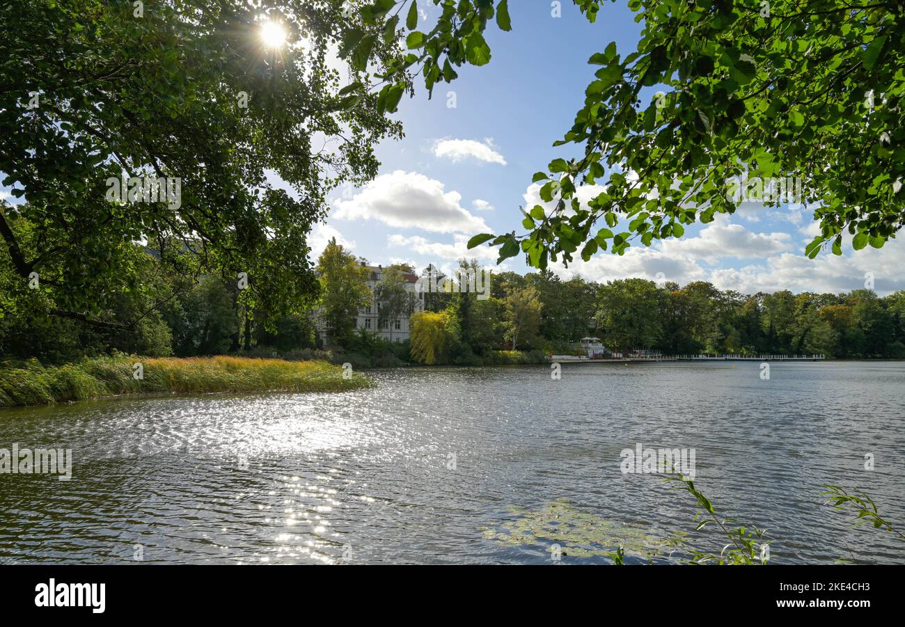 Halensee, Charlottenburg-Wilmersdorf, Berlin, Deutschland Stock Photo ...