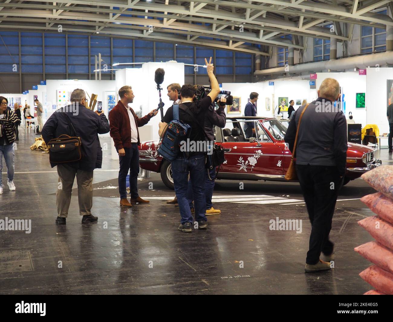 The visitors admiring the artworks at Discovery Art Fair Frankfurt 2022 ...