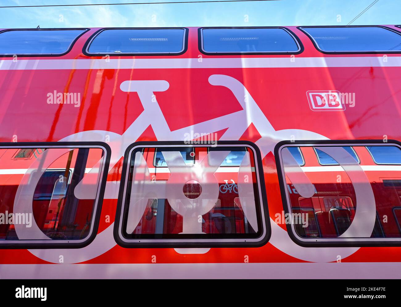Regional express hi-res stock photography and images - Alamy