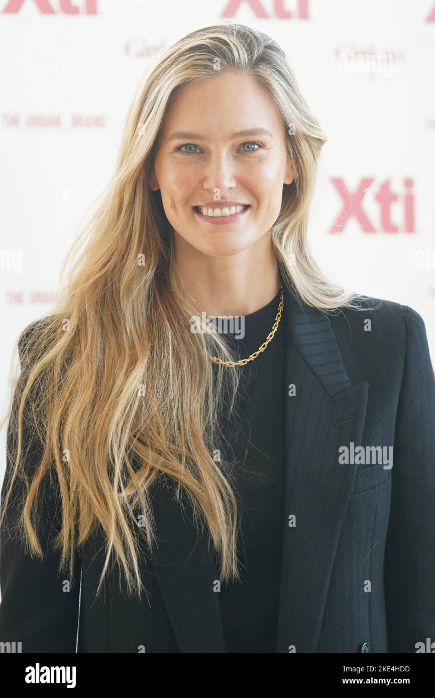 Bar refaeli 2022 hi-res stock photography and images - Alamy