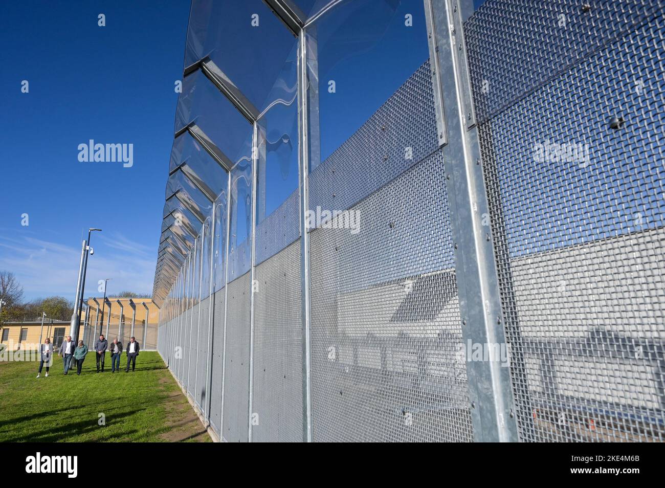 Bernburg, Germany. 10th Nov, 2022. Visitors inspect the new 5.50-meter ...