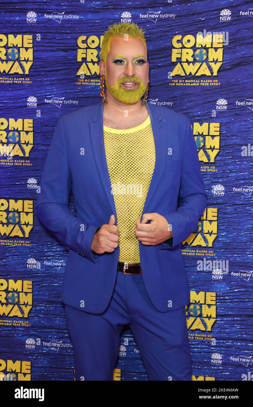 Sydney, Australia. 10th November 2022. Tbc arrives on the red carpet ...