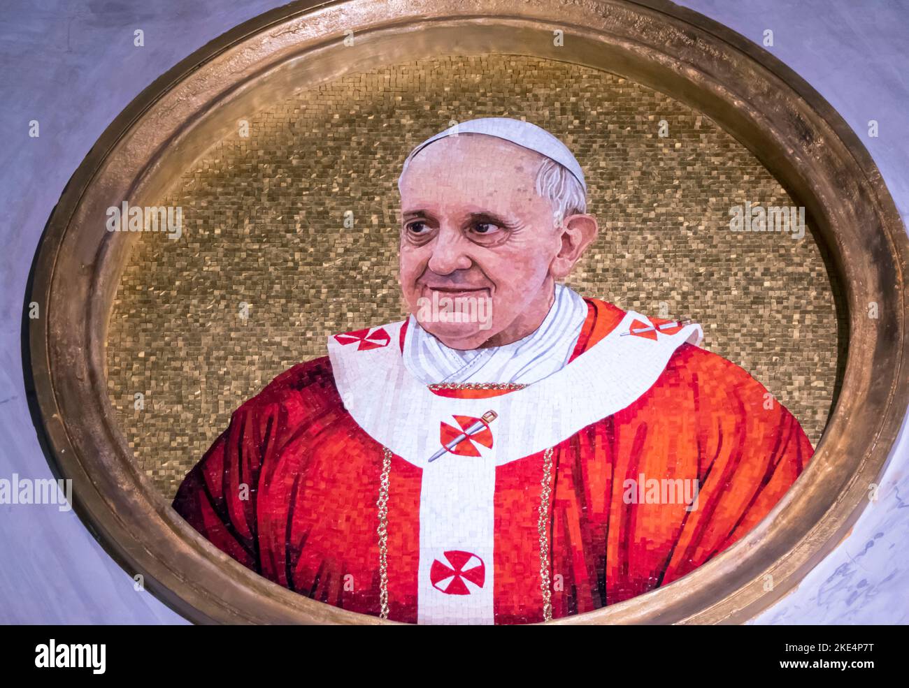Pope francis basilica audience hi-res stock photography and images - Alamy