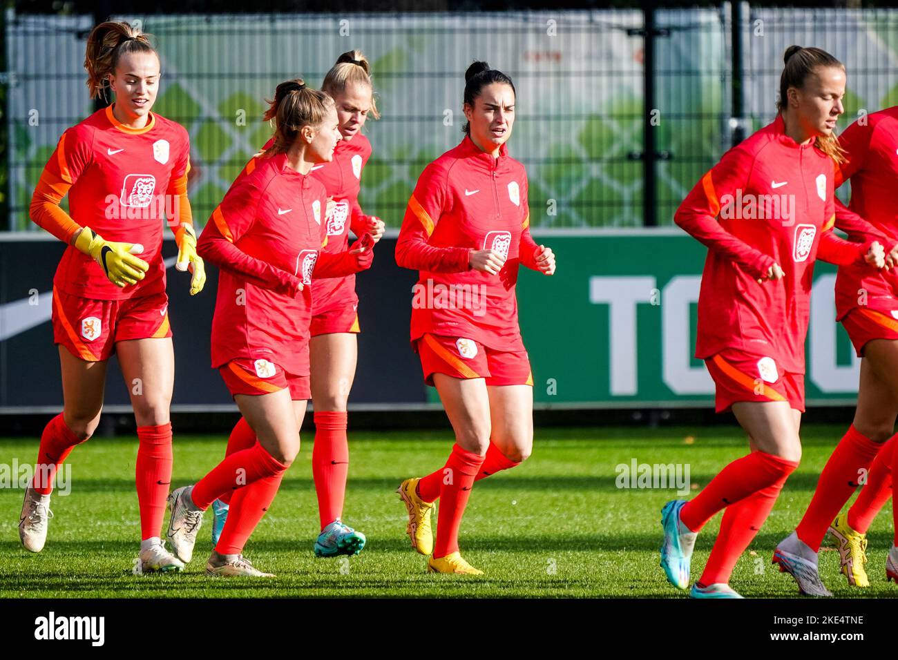 ZEIST, NETHERLANDS - NOVEMBER 10: Caitlin Dijkstra of the Netherlands ...