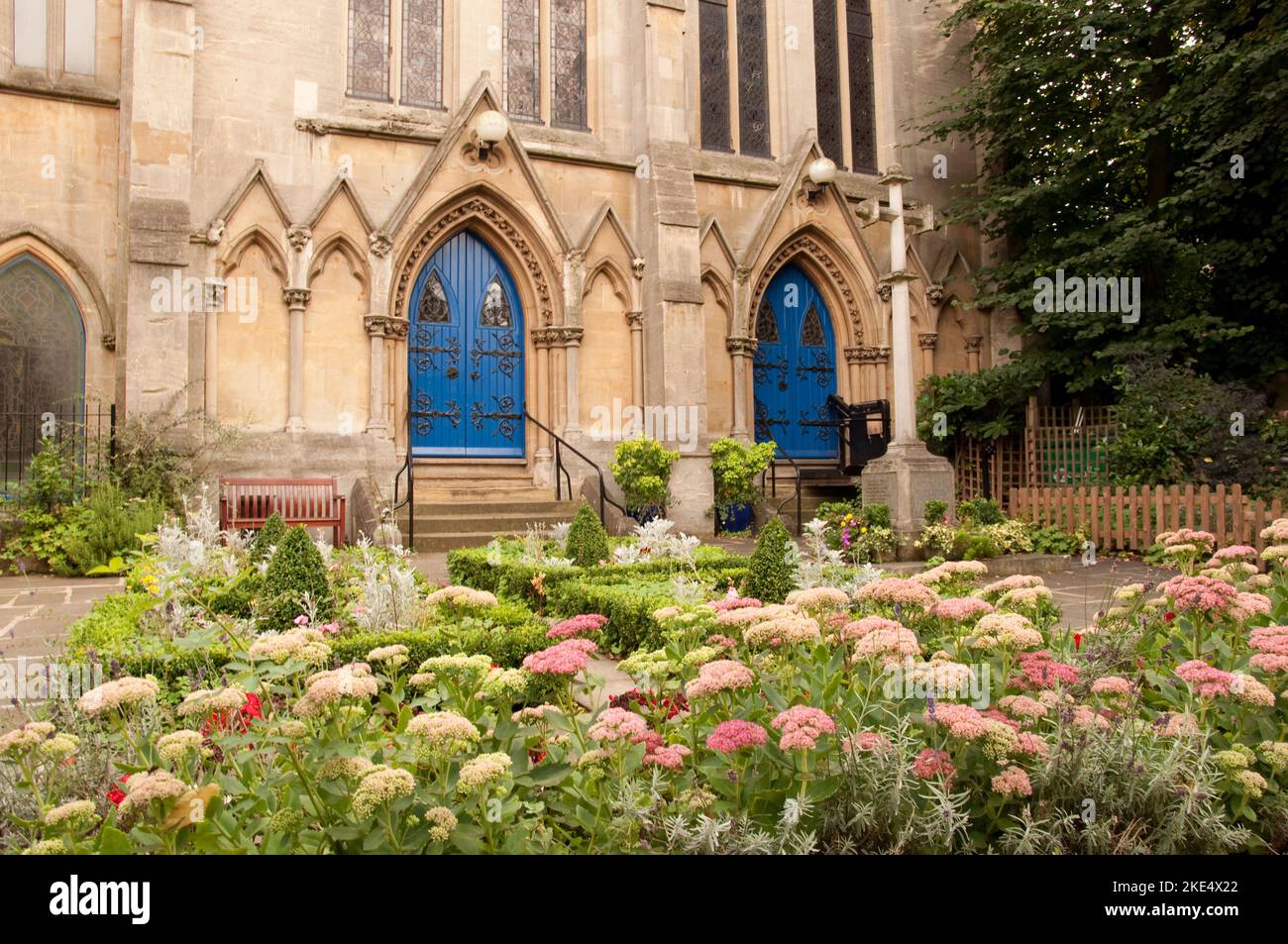 Highgate United Reformed Church (Pond Square Chapel), Highgate, London ...