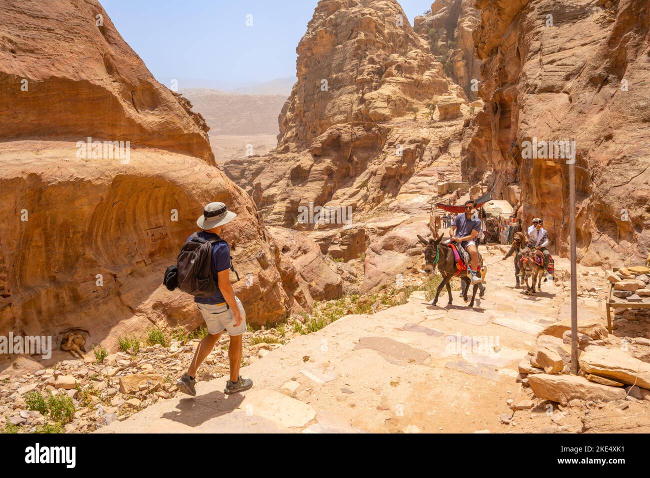 Looking down the path to the monastery in Petra Jordan Stock Photo - Alamy