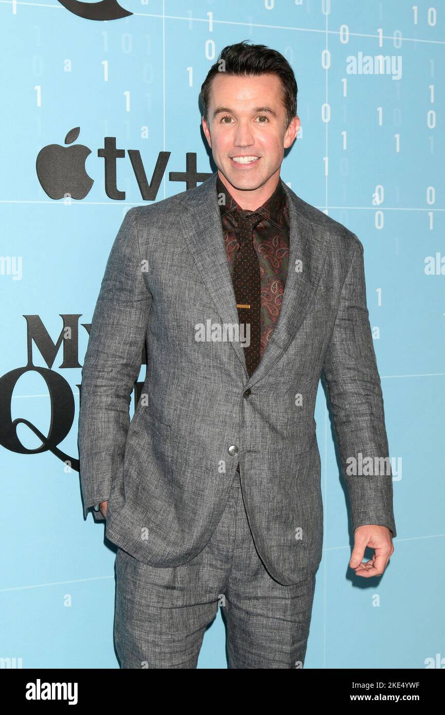 LOS ANGELES - NOV 9: Rob McElhenney at the Mystic Quest Season 3 ...