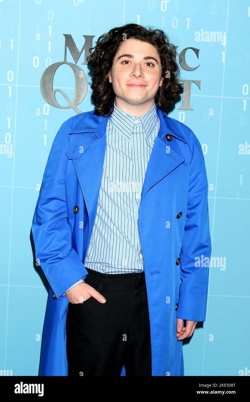 Los Angeles, CA. 9th Nov, 2022. Austin Zajur at arrivals for MYTHIC ...