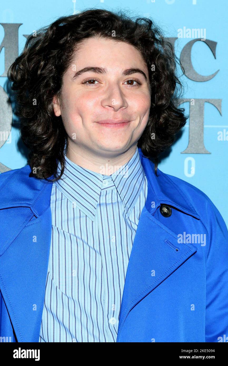 Los Angeles, CA. 9th Nov, 2022. Austin Zajur at arrivals for MYTHIC ...