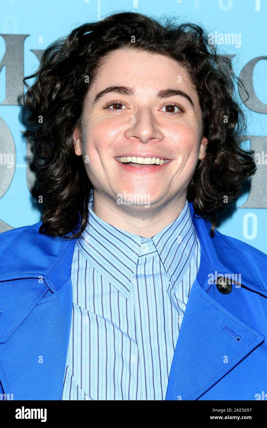 Mythic quest season 3 premiere hi-res stock photography and images - Alamy