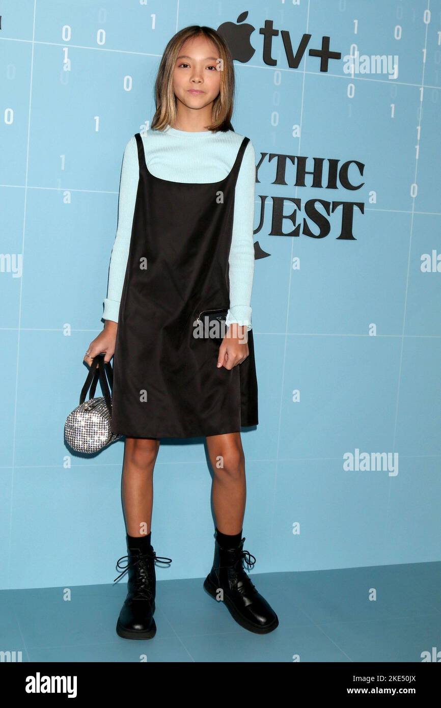 Los Angeles, CA. 9th Nov, 2022. Isla Rose Hall at arrivals for MYTHIC ...