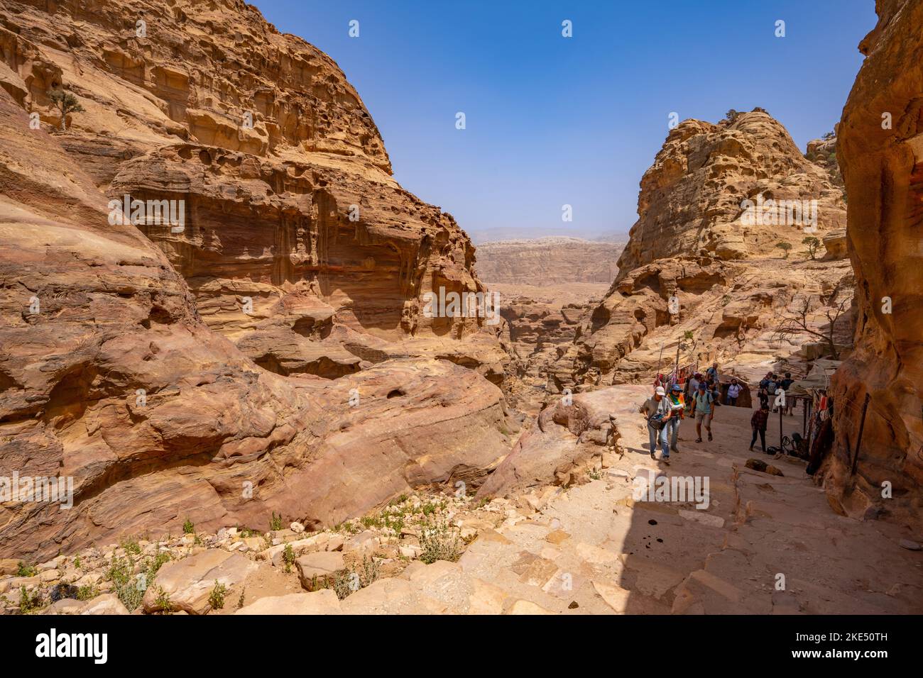 Looking down the path to the monastery in Petra Jordan Stock Photo - Alamy
