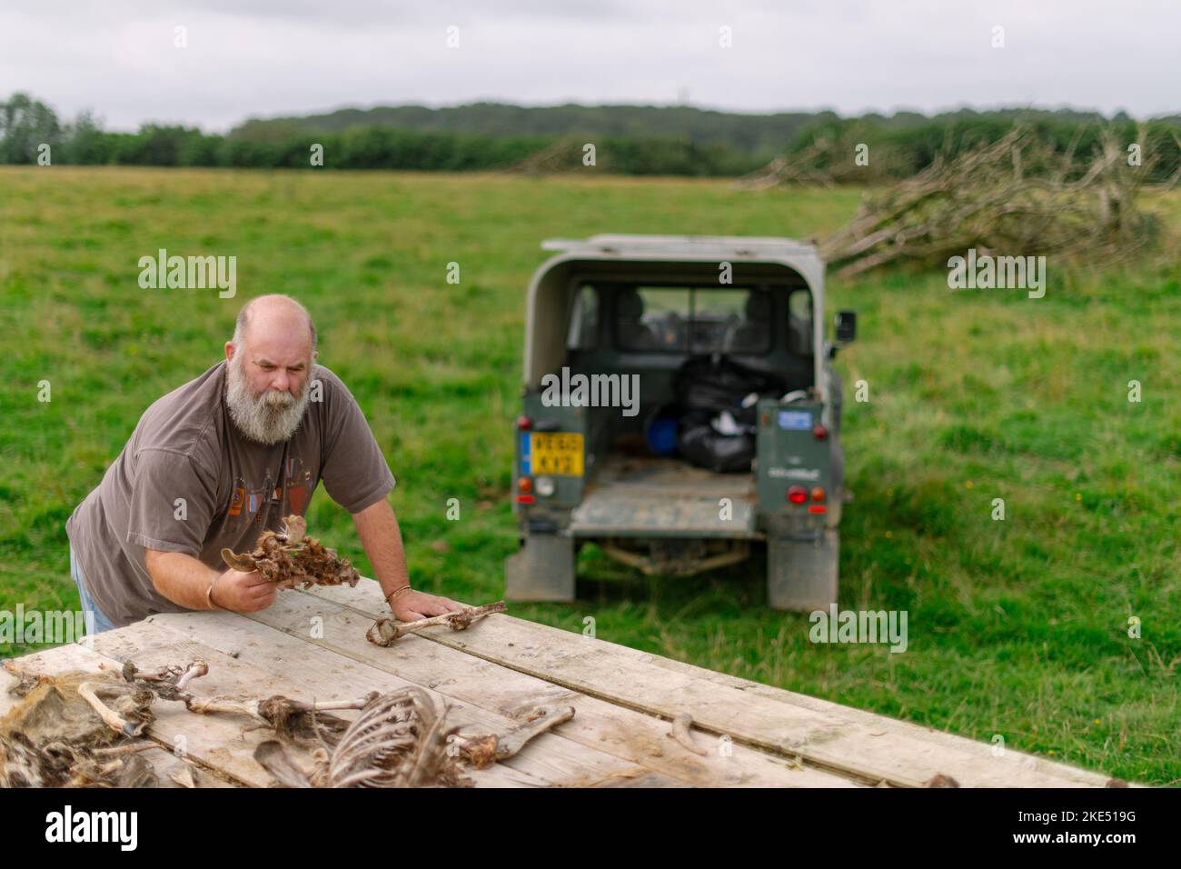 Picture By Jim Wileman - 13/08/21 Derek Gow pictured with a sky table ...