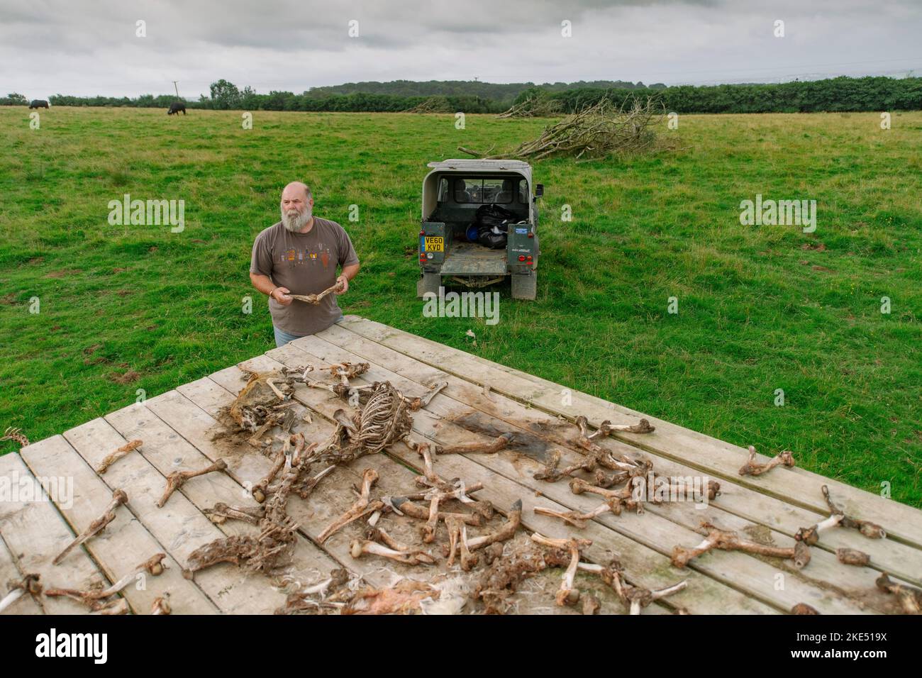 Picture By Jim Wileman - 13/08/21 Derek Gow pictured with a sky table ...