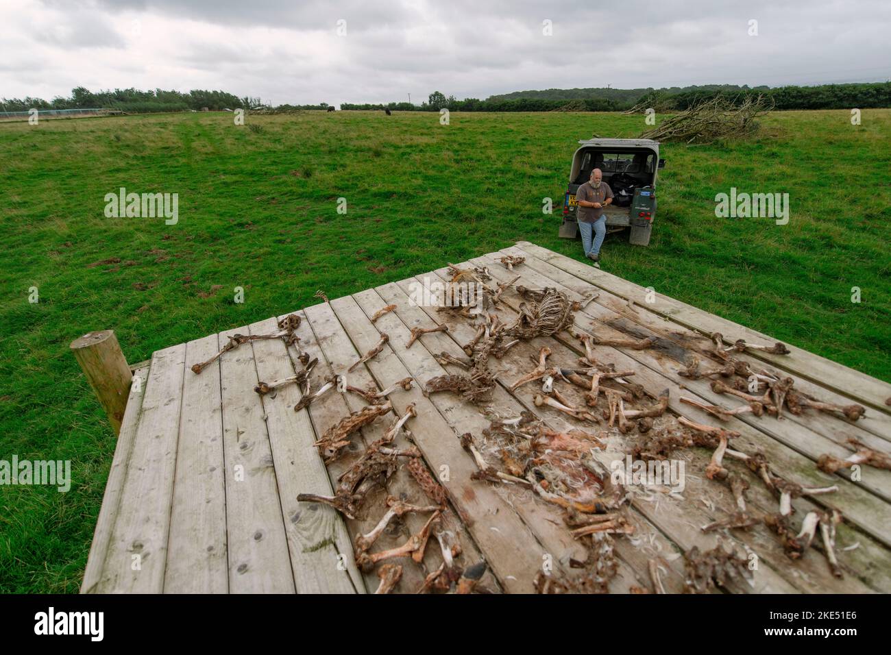 Picture By Jim Wileman - 13/08/21 Derek Gow pictured with a sky table ...