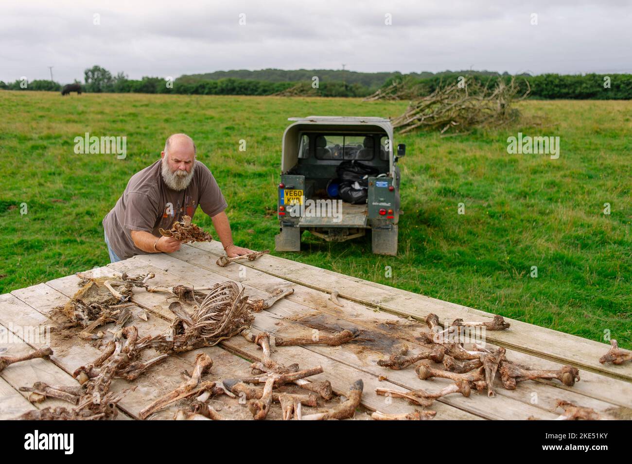 Picture By Jim Wileman - 13/08/21 Derek Gow pictured with a sky table ...