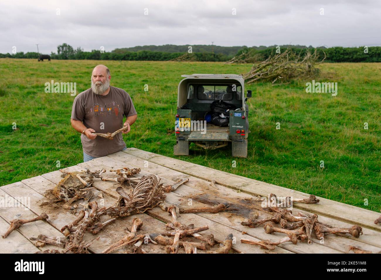 Picture By Jim Wileman - 13/08/21 Derek Gow pictured with a sky table ...
