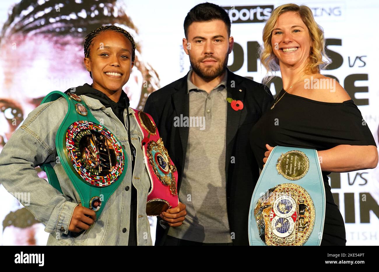 Boxers Natasha Jonas (left) and Marie-Eve Dicaire (right) with boxing ...