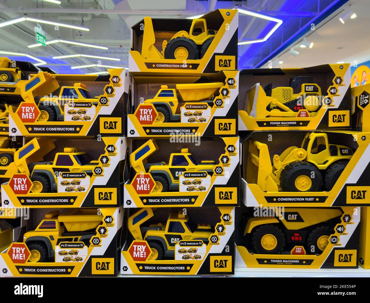 Cat heavy machinery toy for children Stock Photo - Alamy