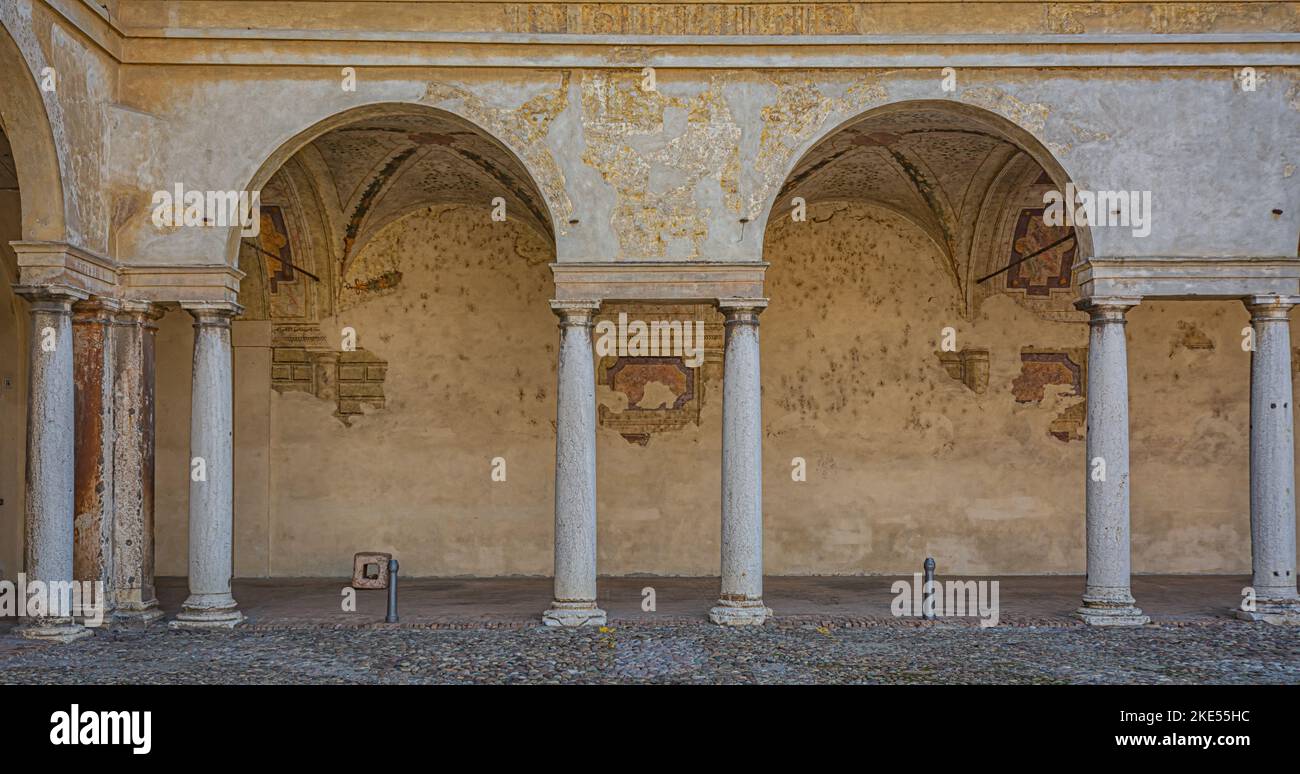 Ducal Palace of Mantua(Palazzo Ducale): is a group of buildings in ...