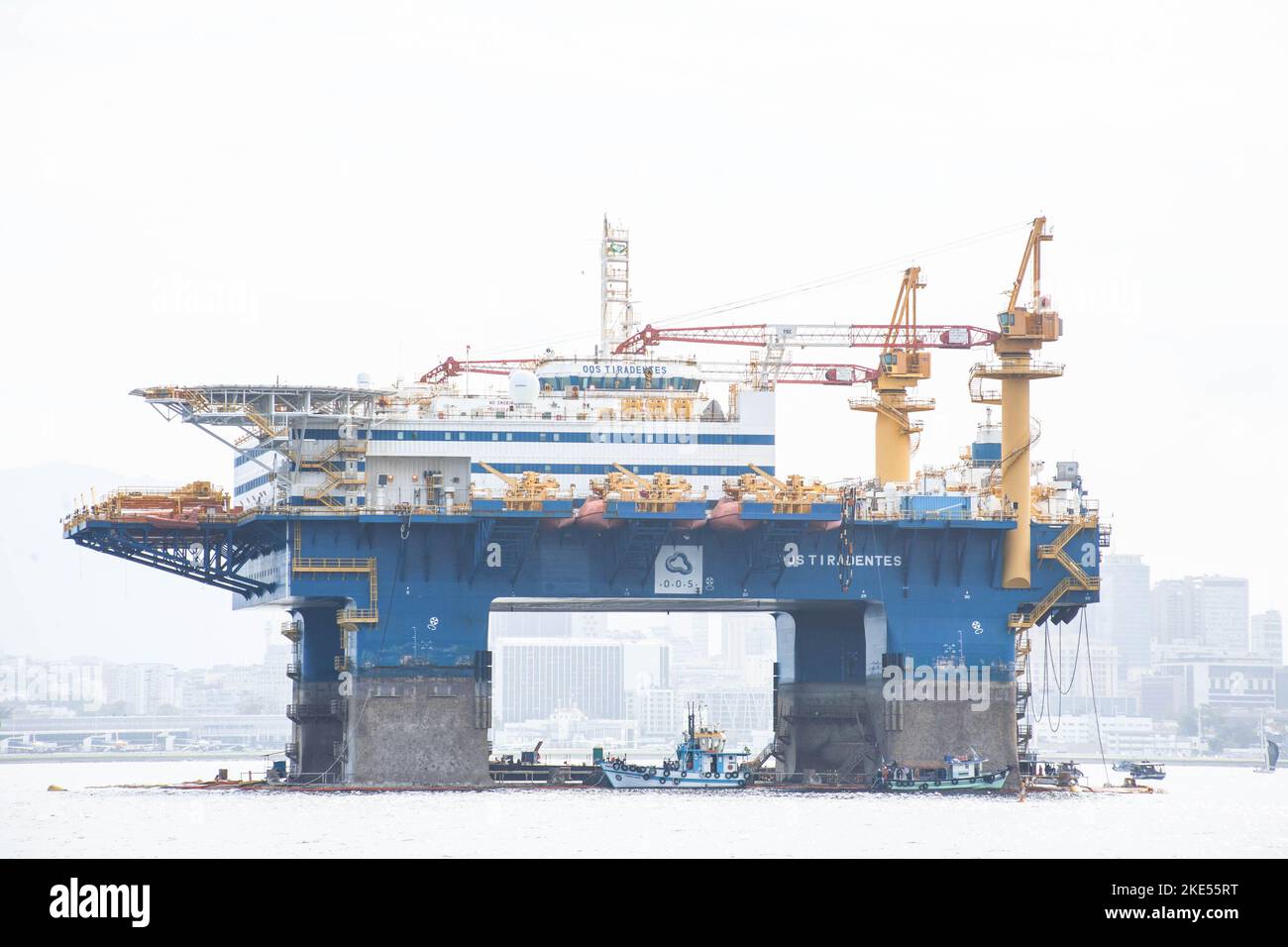 Oil drilling rig rio de janeiro hi-res stock photography and images - Alamy