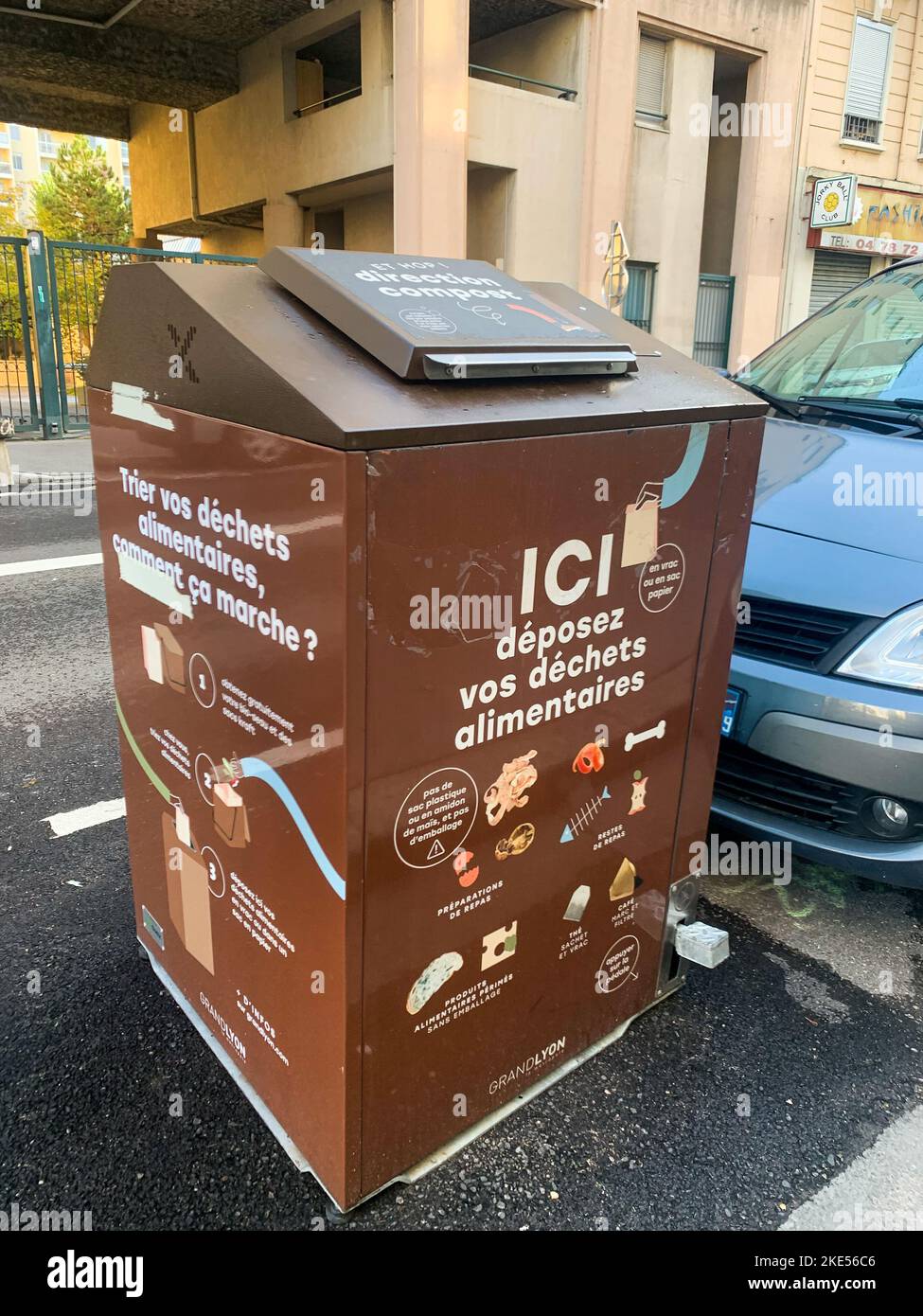 Food scaps hi-res stock photography and images - Alamy