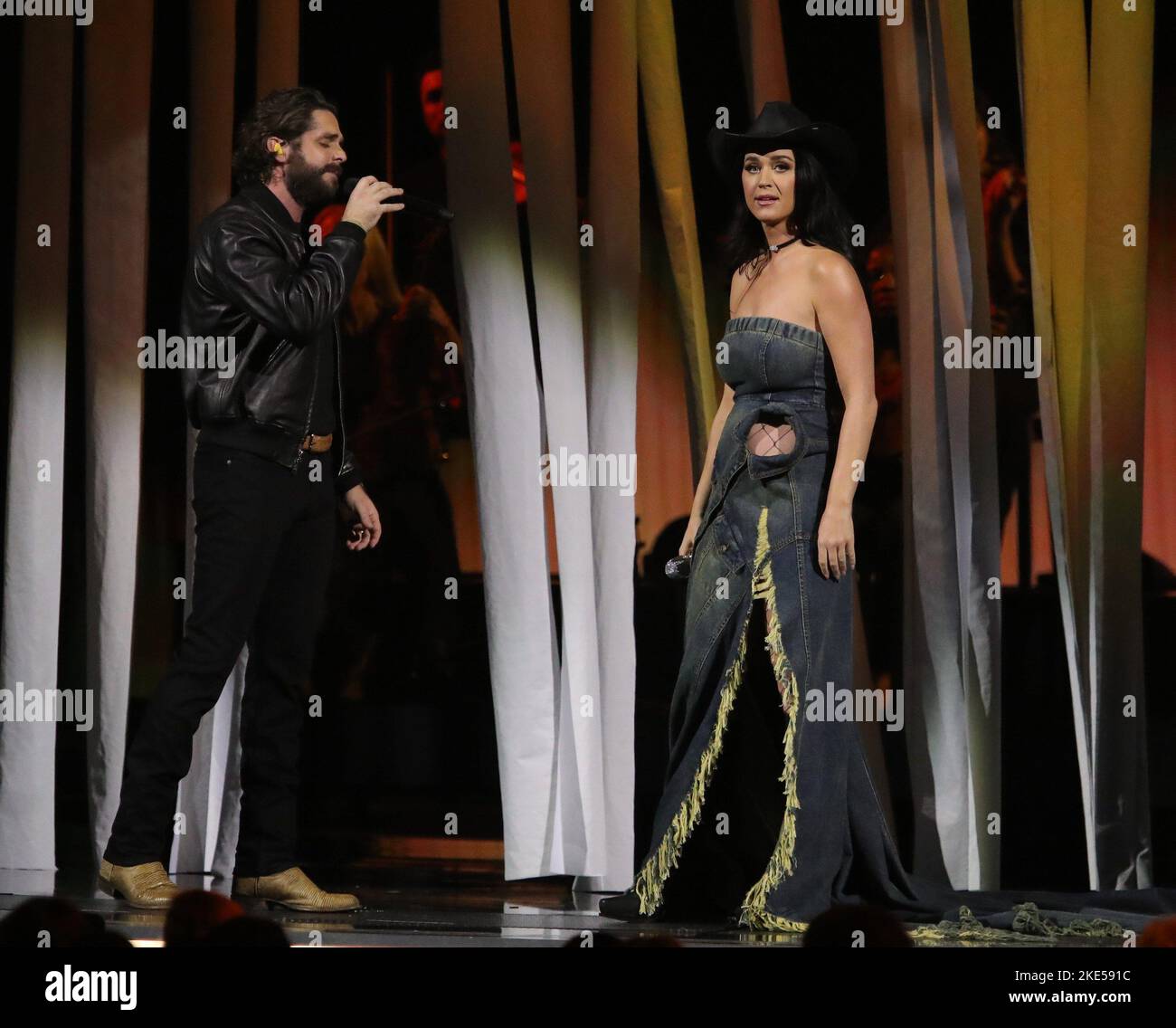 Thomas rhett katy perry hi-res stock photography and images - Alamy