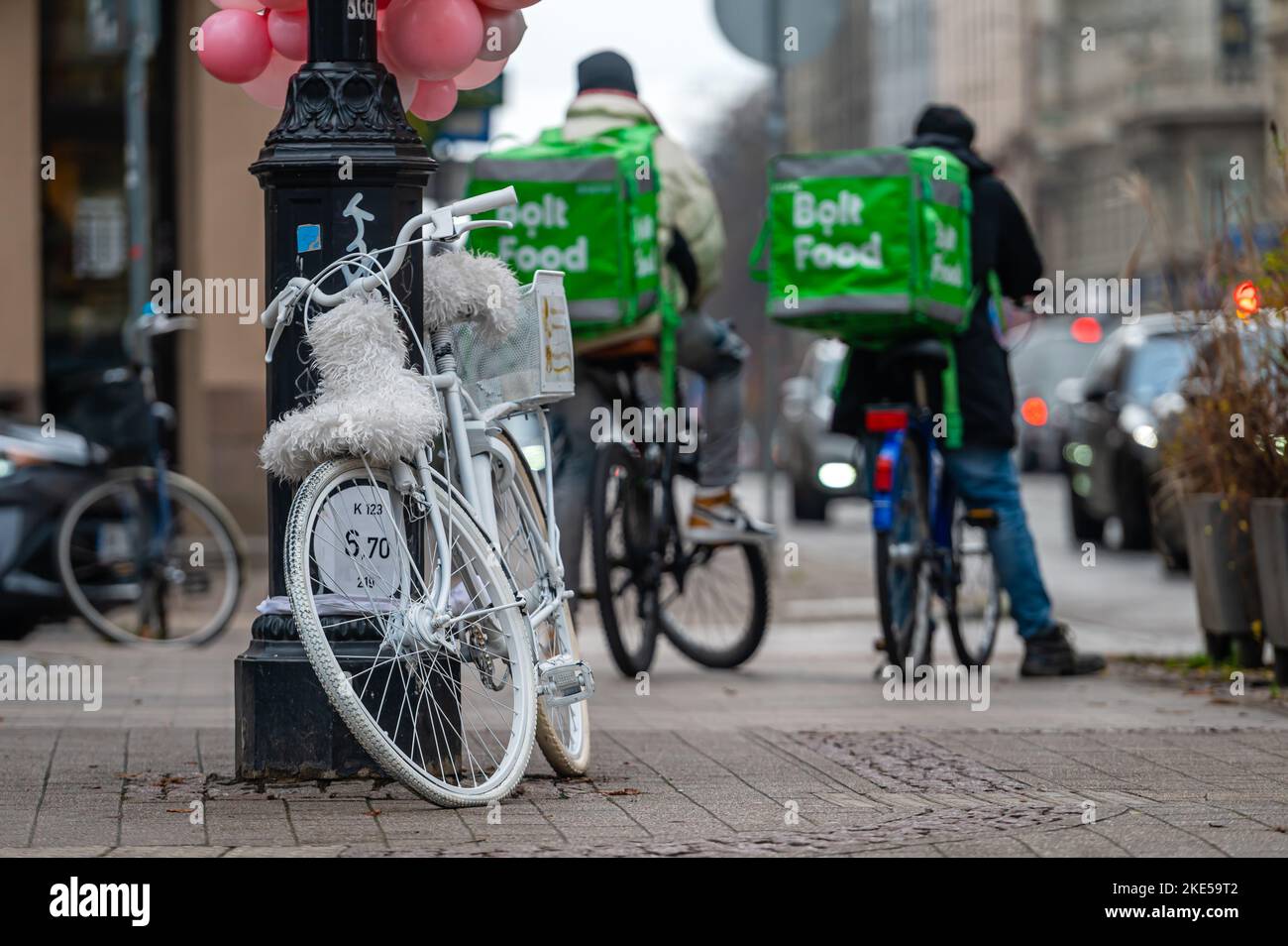 Bolt food logo hi-res stock photography and images - Alamy
